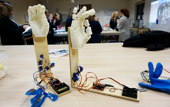 Hands Up For STEM Wenona School hands-up-for-stem-wenona-school